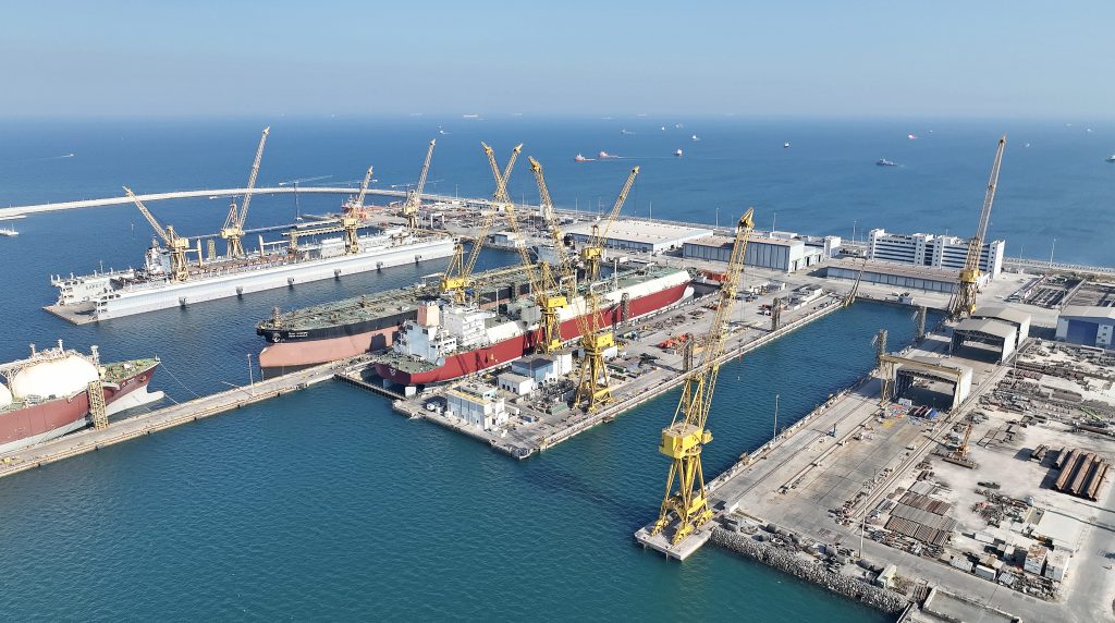 QatarEnergy and Nakilat sign a long-term agreement to charter and ...